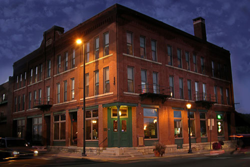Charlie's Restaurant & Irish Pub at Water Street Inn in Stillwater, MN ...