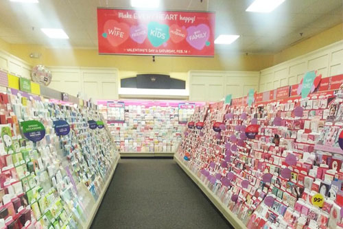 Anna's Hallmark in Shoreview Village, MN | HomePros